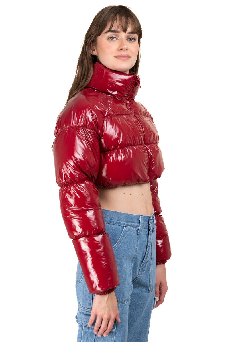 Chamarra crop puffer cuello alto