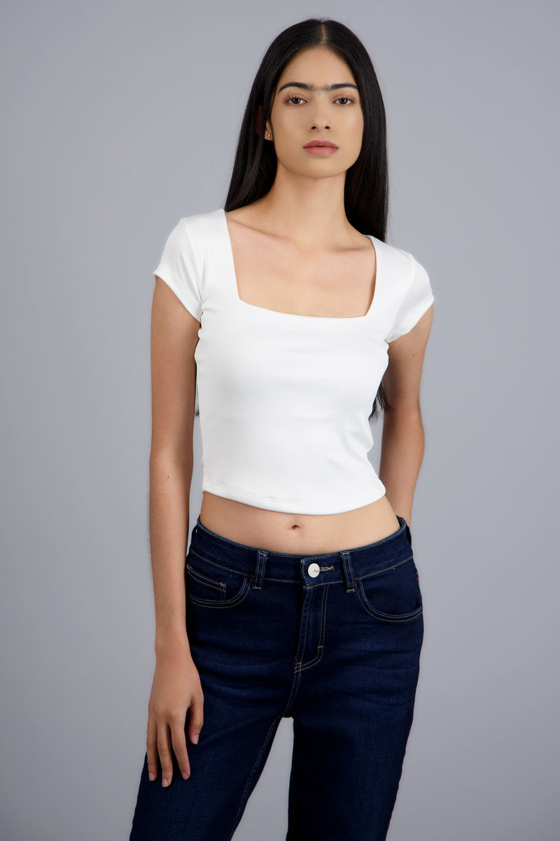 Top liso escote cuadrado manga corta