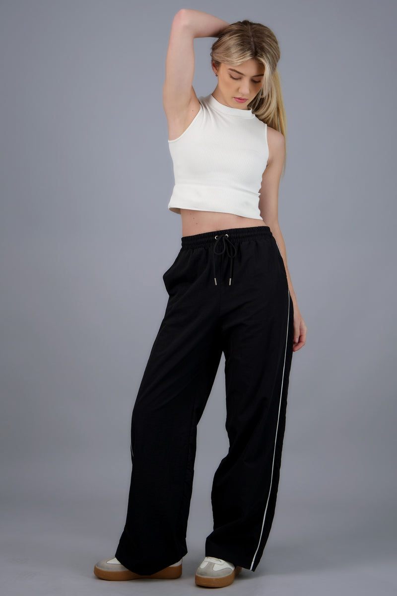 Pantalon wide leg detalle contraste